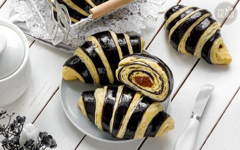 Black & White Croissants mit Blitz-Plunderteig -- Meine Backbox