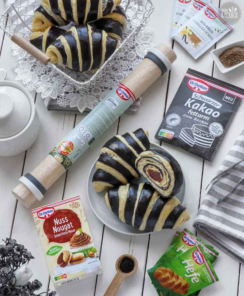 Black & White Croissants mit Blitz-Plunderteig -- Meine Backbox